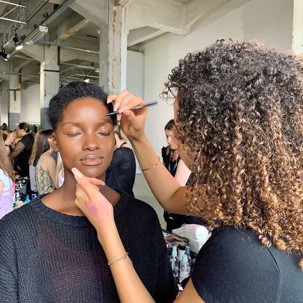 Makeup Artist School Sacramento | Saubhaya Makeup